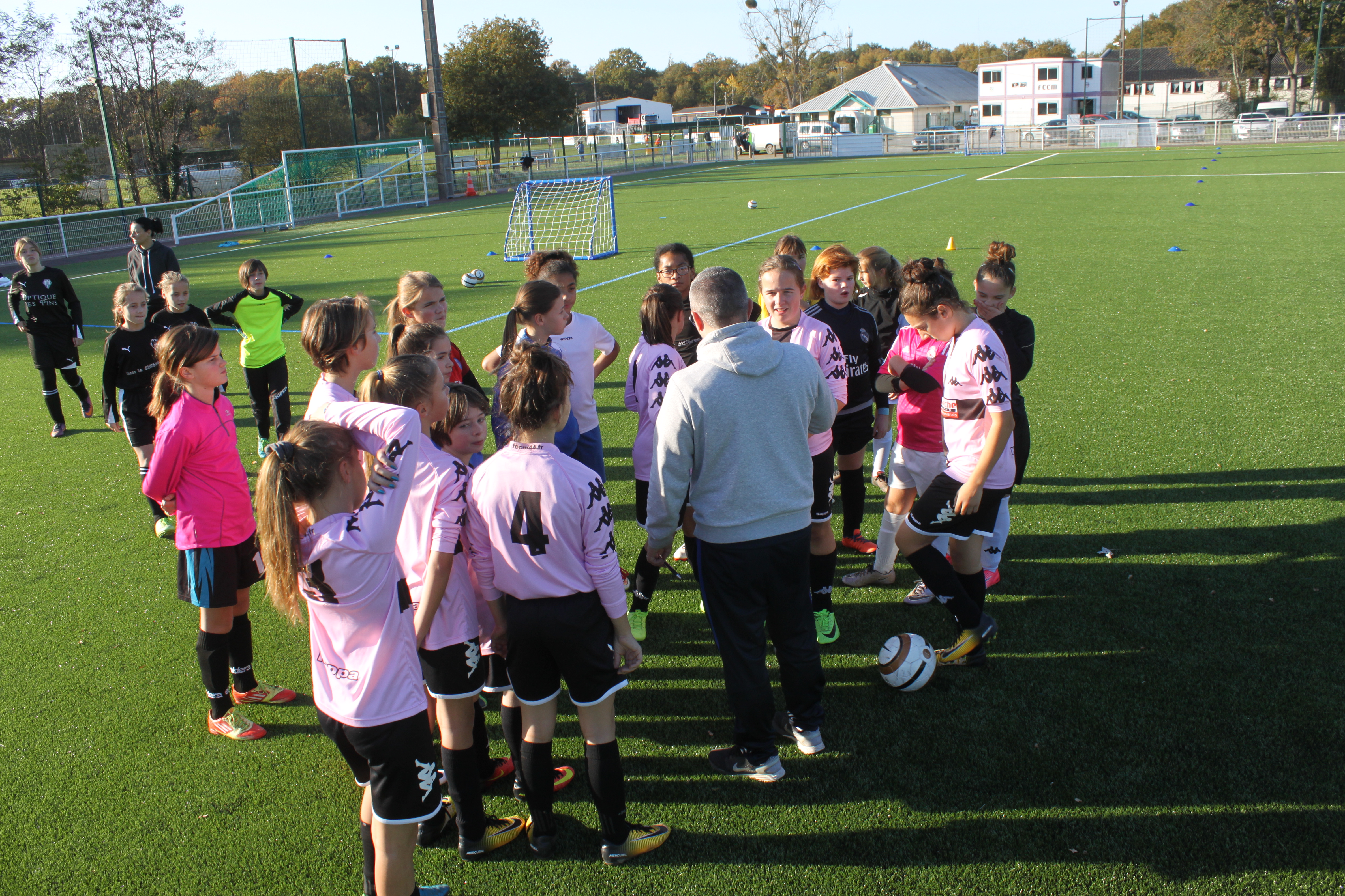 Rassemblement U12F/U13F à La Chapelle des Marais 15.11.17 – DISTRICT DE ...